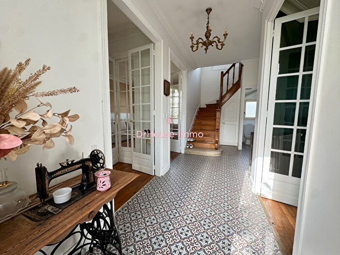 Maison à vendre - Montargis, Centre-ville - 8 pièces - 6 chambres