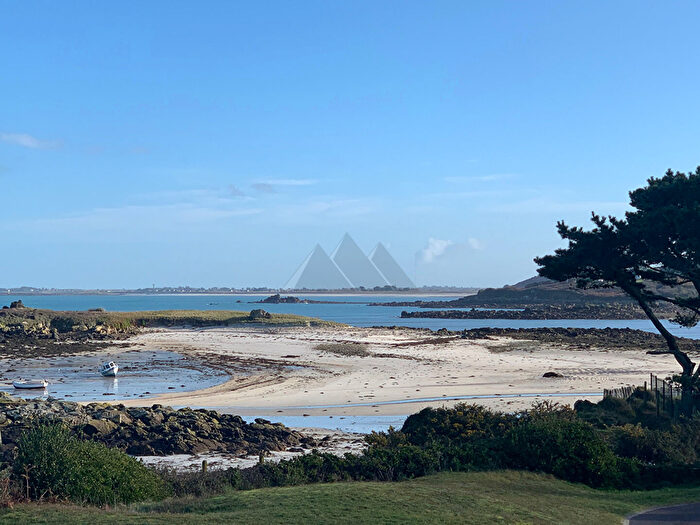 Maison à vendre - Plouguerneau - 7 pièces - 5 chambres