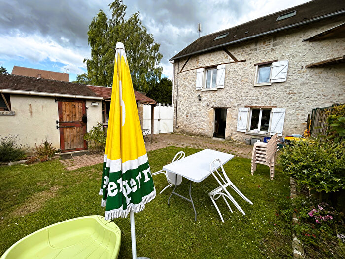 Villeneuve-sur-Verberie : Maison 3 pièces à vendre