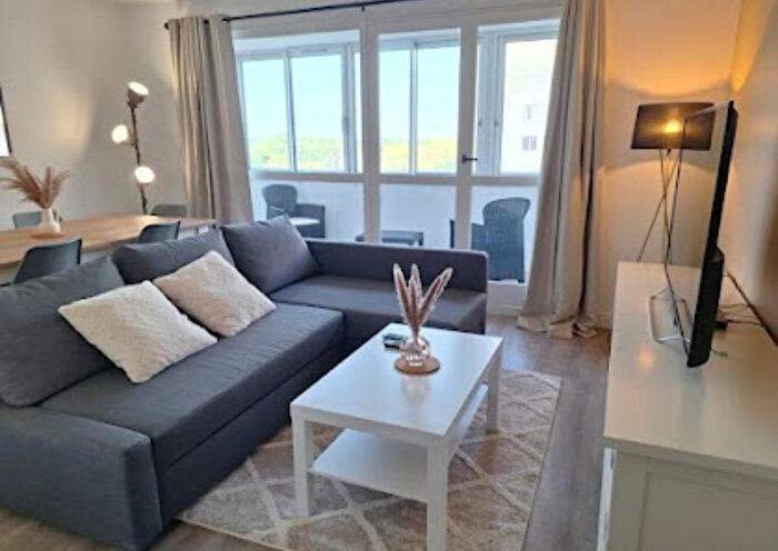 Appartement à louer - Orléans, La Source Université, Parc Floral - 5 pièces - 4 chambres