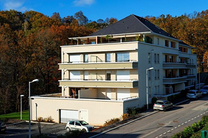 Appartement à louer - Brive-la-Gaillarde - 2 pièces - 1 chambre