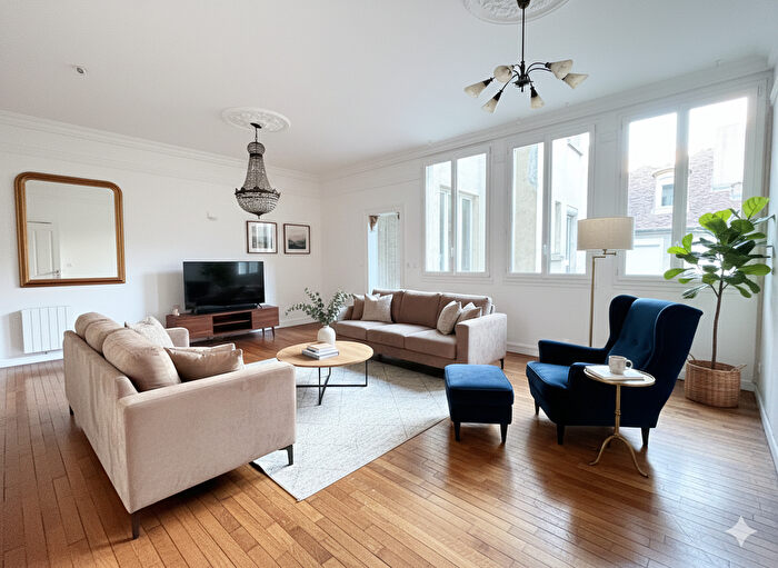 Appartement à louer - Besançon, Boucle, Chapelle des Buis - 5 pièces - 3 chambres