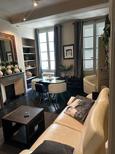 Centre Ville, Aix-en-Provence - Appartement 3 pièces à louer