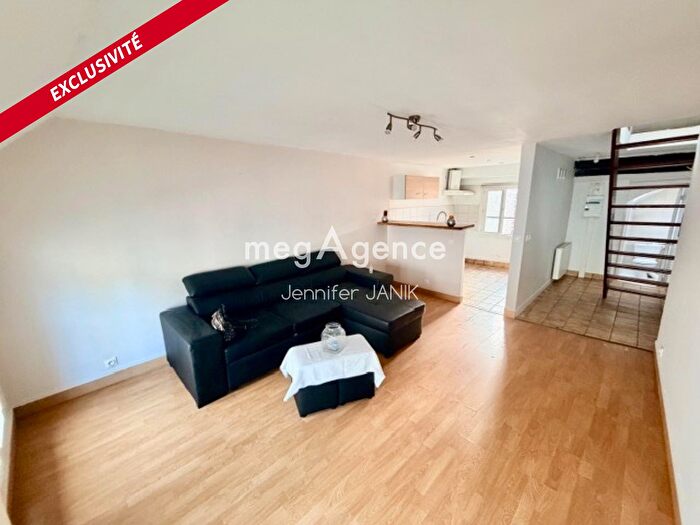 Appartement 2 pièces à Pontoise, Centre-ville, à vendre