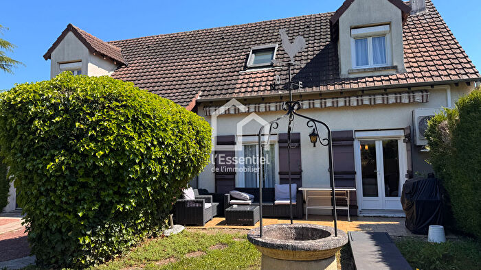 Maison 5 pièces à Verneuil-sur-Seine, Centre-ville, Gare, à vendre
