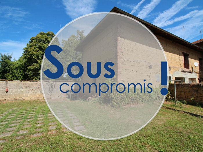 Maison à vendre - Mézériat - 2 pièces - 1 chambre