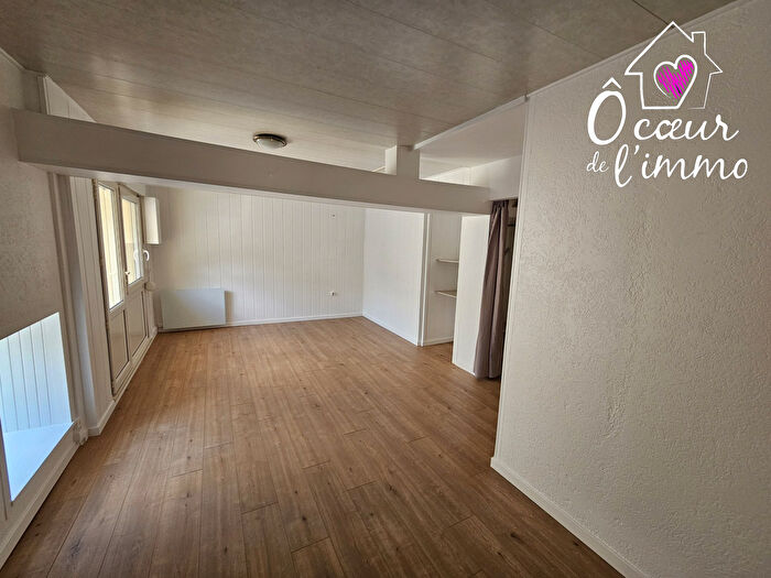 Trémentines : Maison 8 pièces à vendre