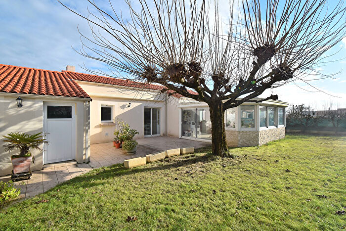 Maison à vendre - Saint-Philbert-de-Bouaine - 7 pièces - 4 chambres