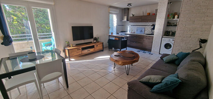 Villemoustaussou : Appartement 3 pièces à vendre