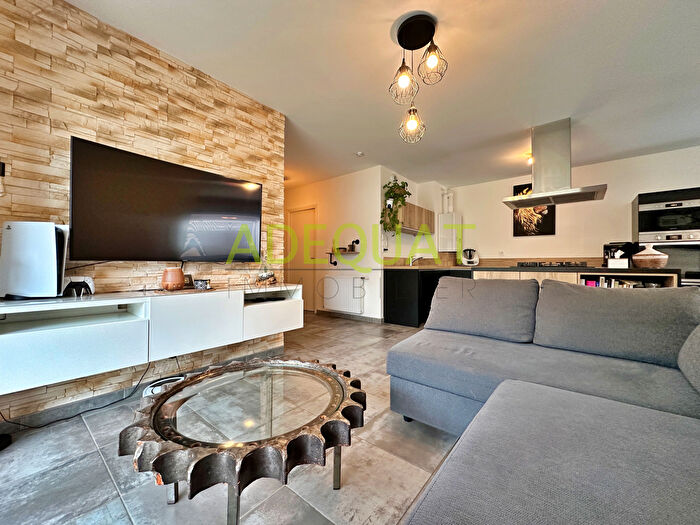 Appartement à vendre - Meyssiez, Meyssiès - 3 pièces - 2 chambres