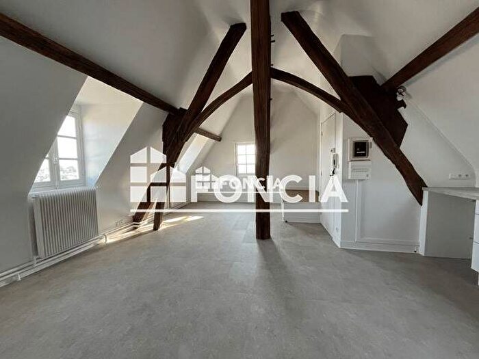 Appartement à louer - Haute Ville-Basse Ville, Chartres - 2 pièces - 1 chambre