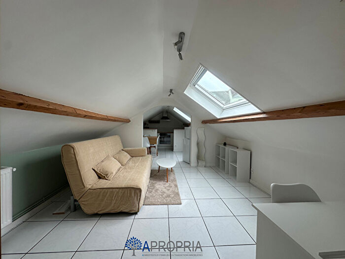 Appartement à louer - Dijon, Port du Canal - 2 pièces - 1 chambre