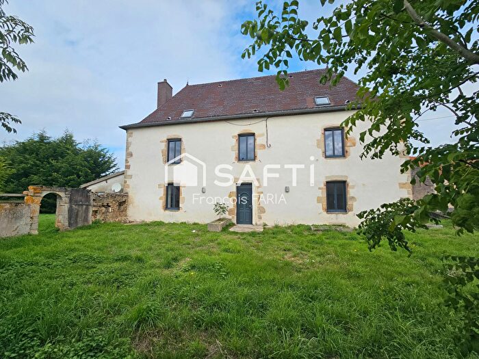 Maison à vendre - Montceau-les-Mines, Centre-ville - 8 pièces - 6 chambres