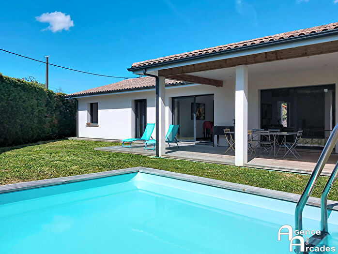 Maison 4 pièces à Saint-Sulpice-et-Cameyrac, à vendre