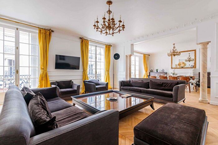 Appartement à louer - Courcelles-Wagram, Paris ème arrondissement - 4 pièces - 4 chambres