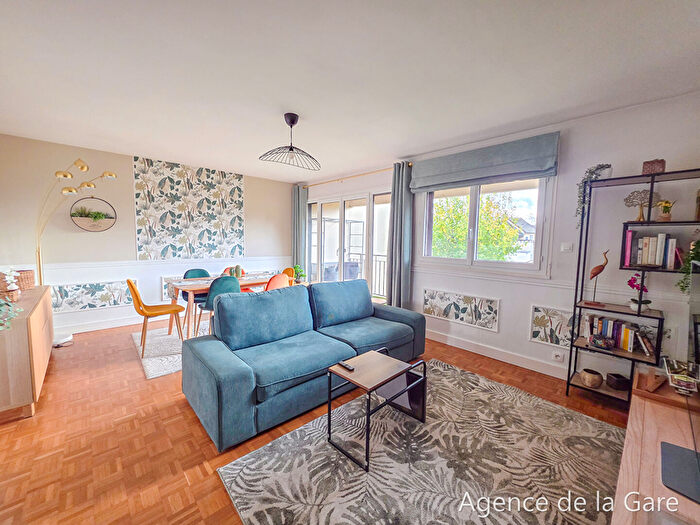 Maisons à vendre et appartements à louer - 3