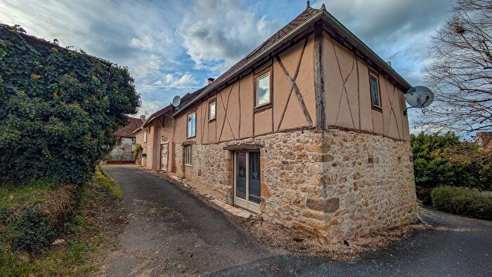 Maison à vendre - Beaulieu-sur-Dordogne - 7 pièces - 4 chambres