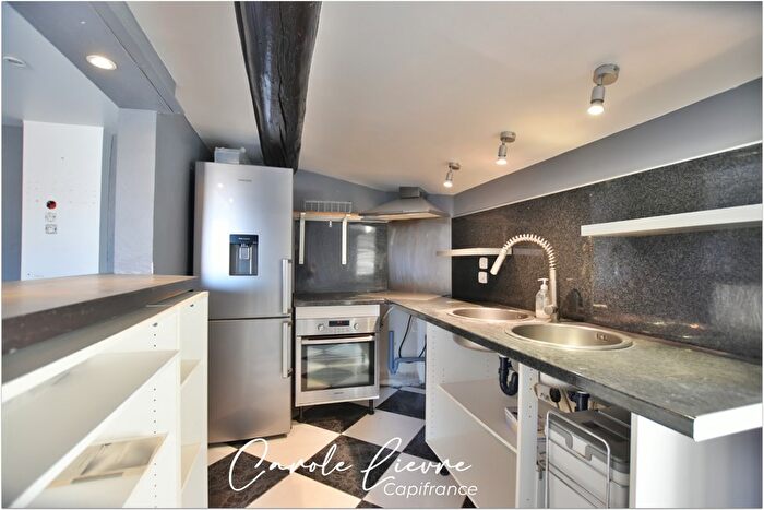 Maison à vendre - Vias, Ville - 6 pièces - 4 chambres