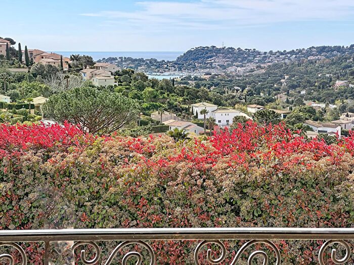 Maison à vendre - Cavalaire-sur-Mer, Moulin, Collières, Eau Blanche - 6 pièces - 4 chambres