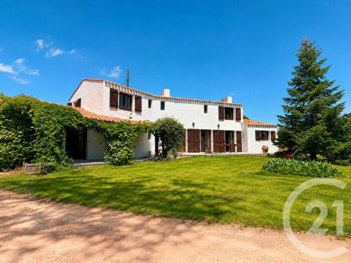 Maison 8 pièces à vendre à Saint-Vincent-sur-Jard