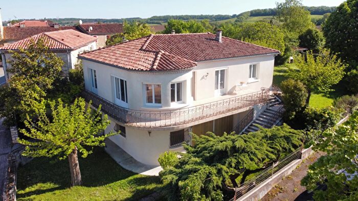 Maison à vendre - Vic-Fezensac - 5 pièces - 3 chambres