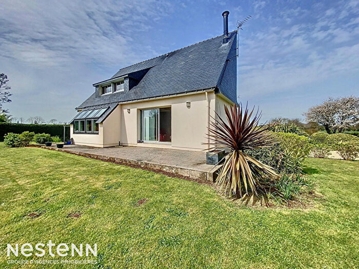 Maison à vendre - Locunolé - 5 pièces - 3 chambres