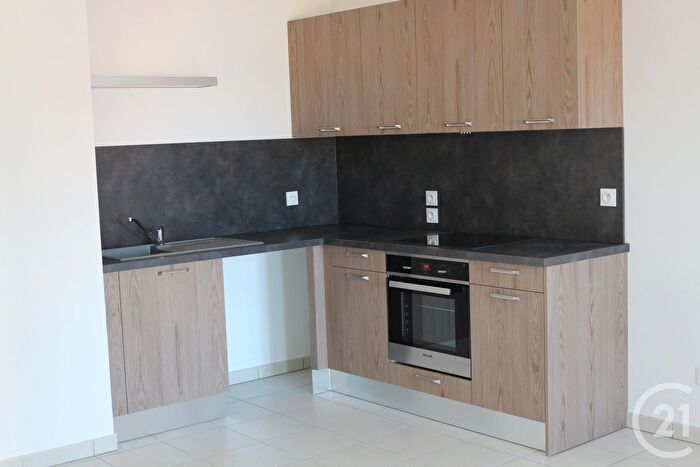 Appartement à louer - Villefranche-sur-Saône, Centre-ville - 3 pièces - 2 chambres