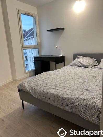 Rive de Seine Sud Est, Melun : Appartement 1 pièce à louer