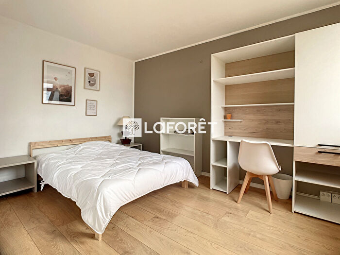 Appartement à louer - Mont-Saint-Aignan, Colbert, Les Coquets - 6 pièces - 5 chambres