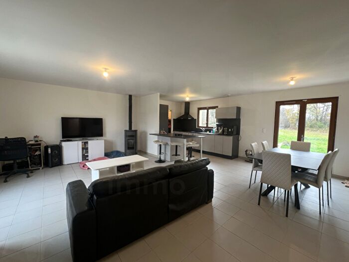 Maison 6 pièces à Lavau, à vendre