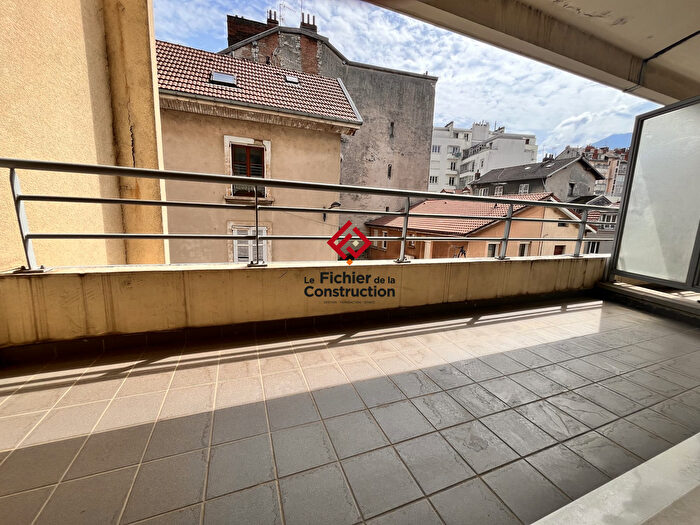 Appartement 4 pièces à Grenoble, Berriat, à vendre