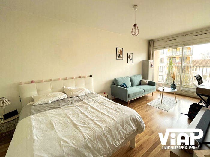 Centre-Halles Carnot, Limoges : Appartement 1 pièce à louer
