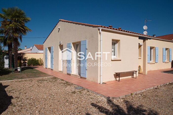 Maison à vendre - Le Château-dOléron - 4 pièces - 3 chambres