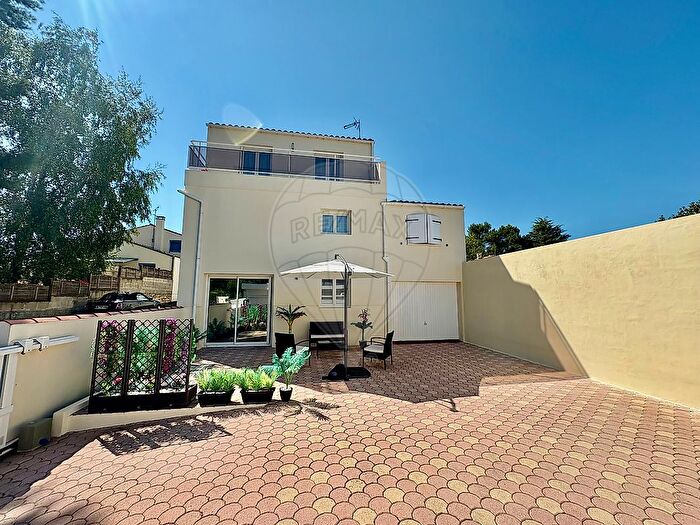 Maison à vendre - Royan, La Garenne - 4 pièces - 2 chambres