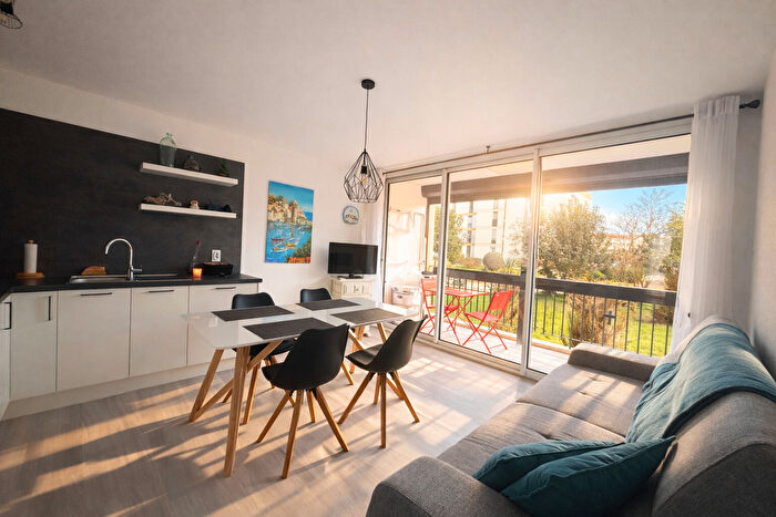 Appartement à vendre - Saint-Cyprien, Le Port - 2 pièces - 1 chambre