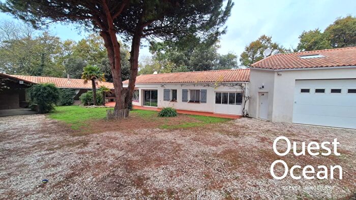 Maison à vendre - Jard-sur-Mer - 10 pièces - 7 chambres