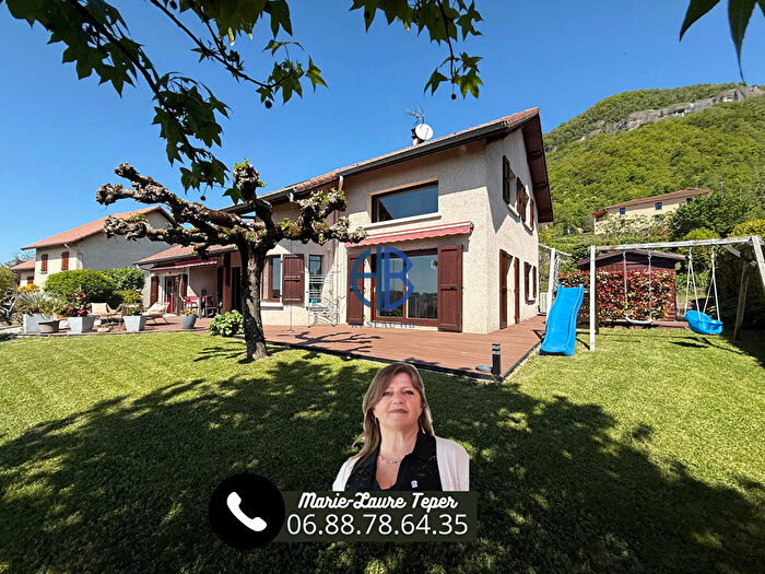 Voiron, Souillet, Vouise, Belvédère : Maison 7 pièces à vendre