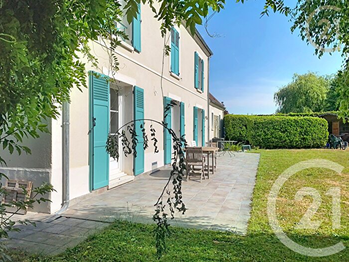 Maison 10 pièces à vendre à Chailly-en-Bière