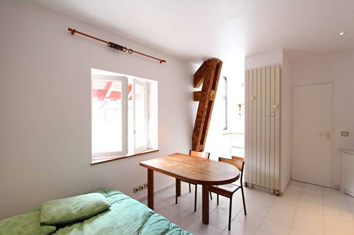 Appartement à louer - Centre-ville, Victor Hugo, Grenoble - 1 pièce