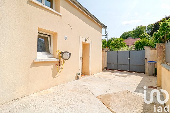 Maison à vendre - Béthemont-la-Forêt - 5 pièces - 4 chambres