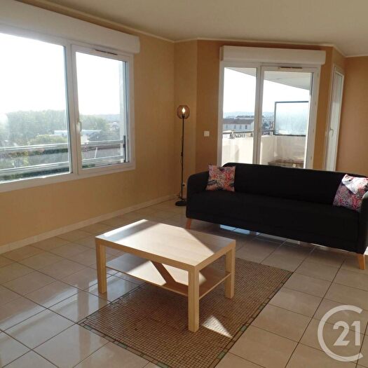 Lyon ème arrondissement - Appartement 4 pièces à louer