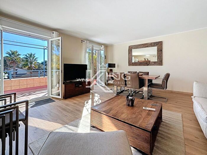 Appartement à vendre - Saint-Raphaël, Les Arênes - 4 pièces - 3 chambres