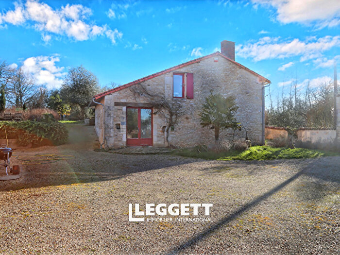 Maison à vendre - Lizant - 10 pièces - 3 chambres