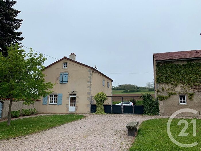 Maison à louer - Vensat - 5 pièces - 3 chambres