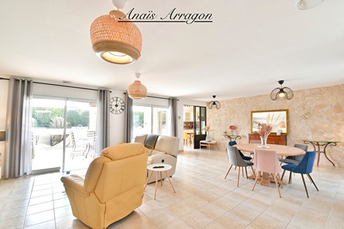 Maison à vendre - Hautefage-la-Tour - 4 pièces - 3 chambres