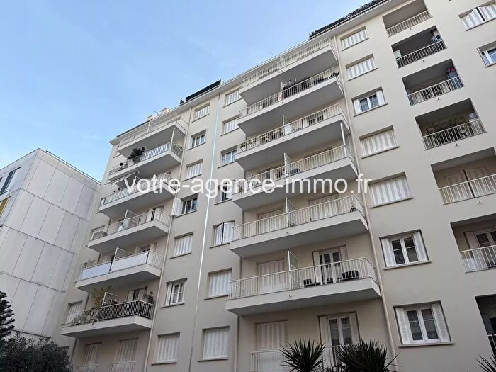 Appartement à vendre - Nice, Pasteur - 3 pièces - 2 chambres