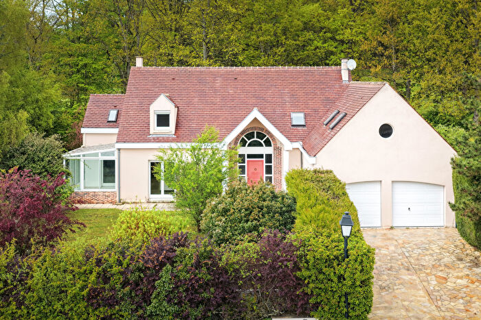 Forges-les-Bains - Maison 9 pièces à vendre