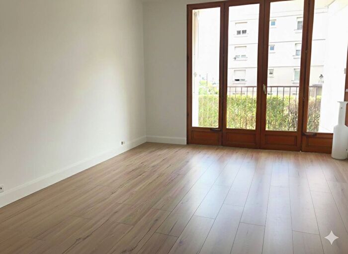 Appartement à louer - Paron - 2 pièces - 1 chambre