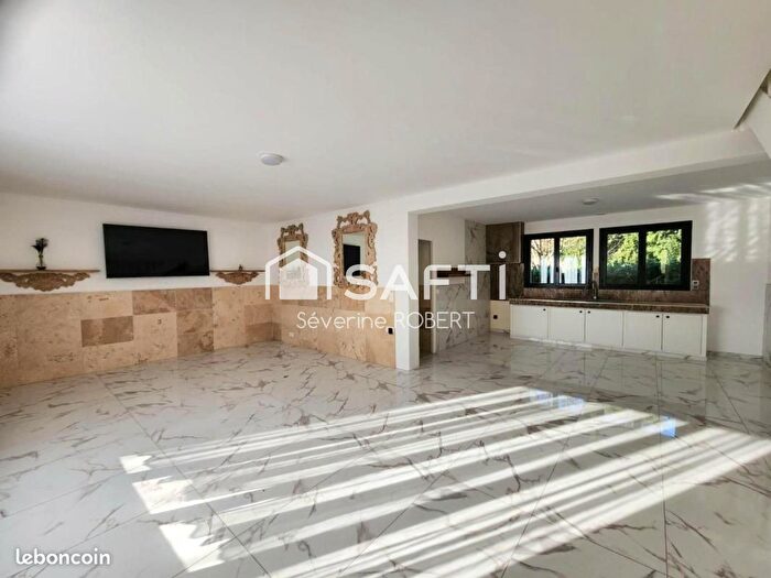 Mondion - Maison 8 pièces à vendre