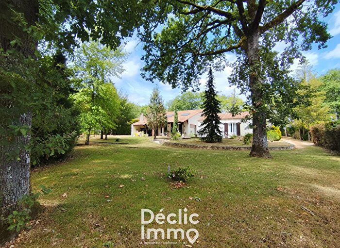 Maison 6 pièces à vendre - Magnac-sur-Touvre
